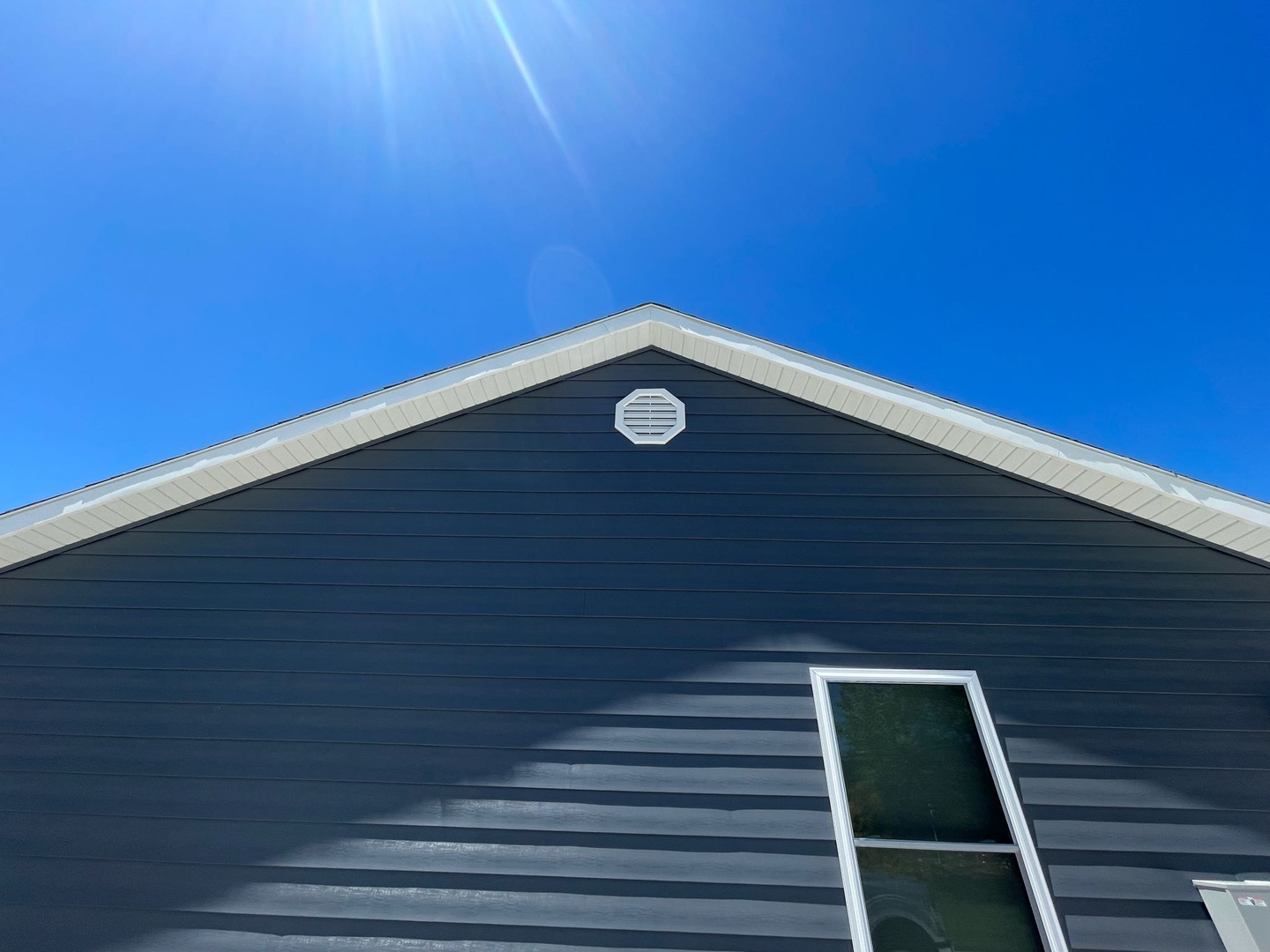 Composite Siding Home Gallery - Everlast Advanced Composite Siding